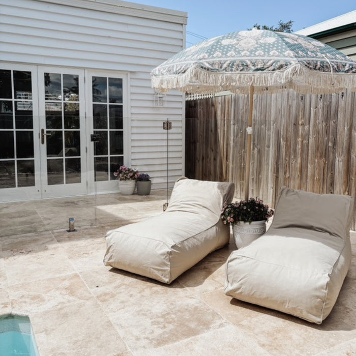 Outdoor Lounges - Spruce Up Your Space with Garden Lounge Chairs